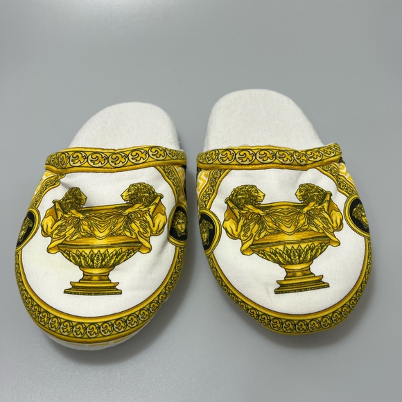 Versace | Shoes | Versace Medusa Slippers White Mens Small Fits Like ...